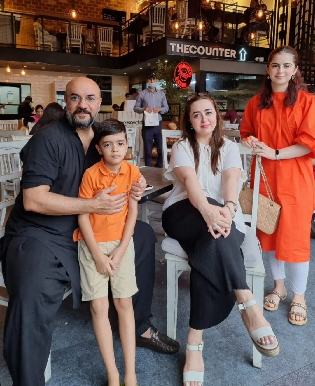 Designer Maria B New & Adorable Family Pictures | Reviewit.pk