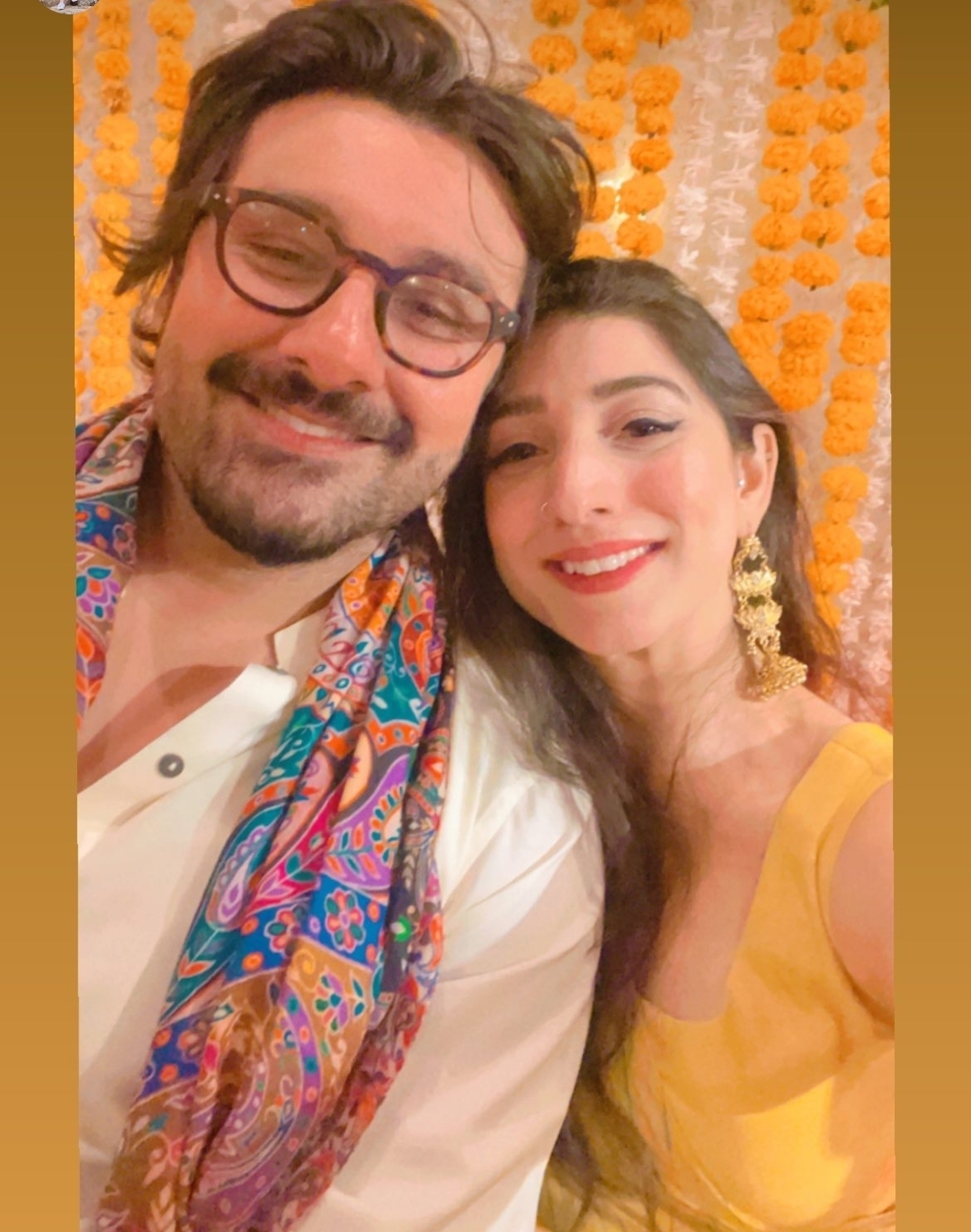 Mariyam Nafees Beautiful Unseen Pictures With Husband | Reviewit.pk