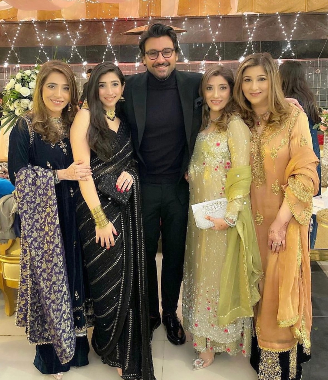 Mariyam Nafees Beautiful Unseen Pictures With Husband Reviewit Pk