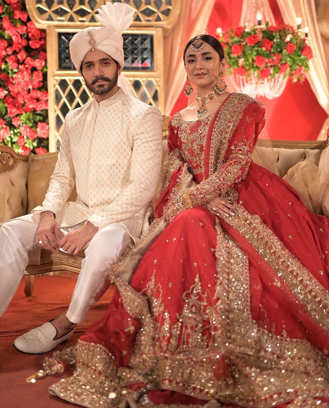 Tere Bin Fans in Love with Meerab & Murtasim's Wedding | Reviewit.pk