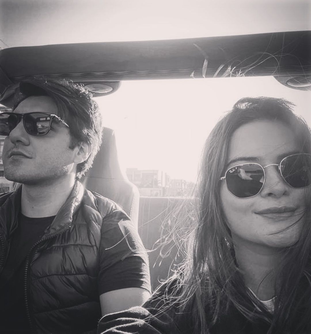 Minal Khan & Ahsan Mohsin Ikram New Pictures With Family | Reviewit.pk