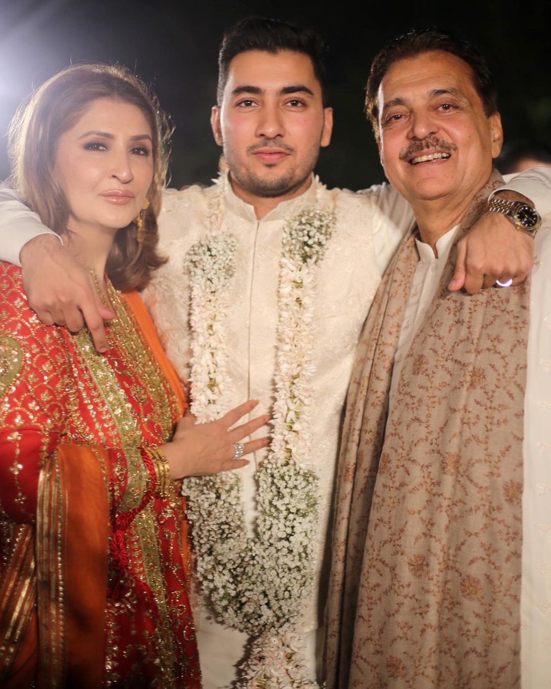 Beautician & Vlogger Natasha Khalid Pictures From Family Wedding ...