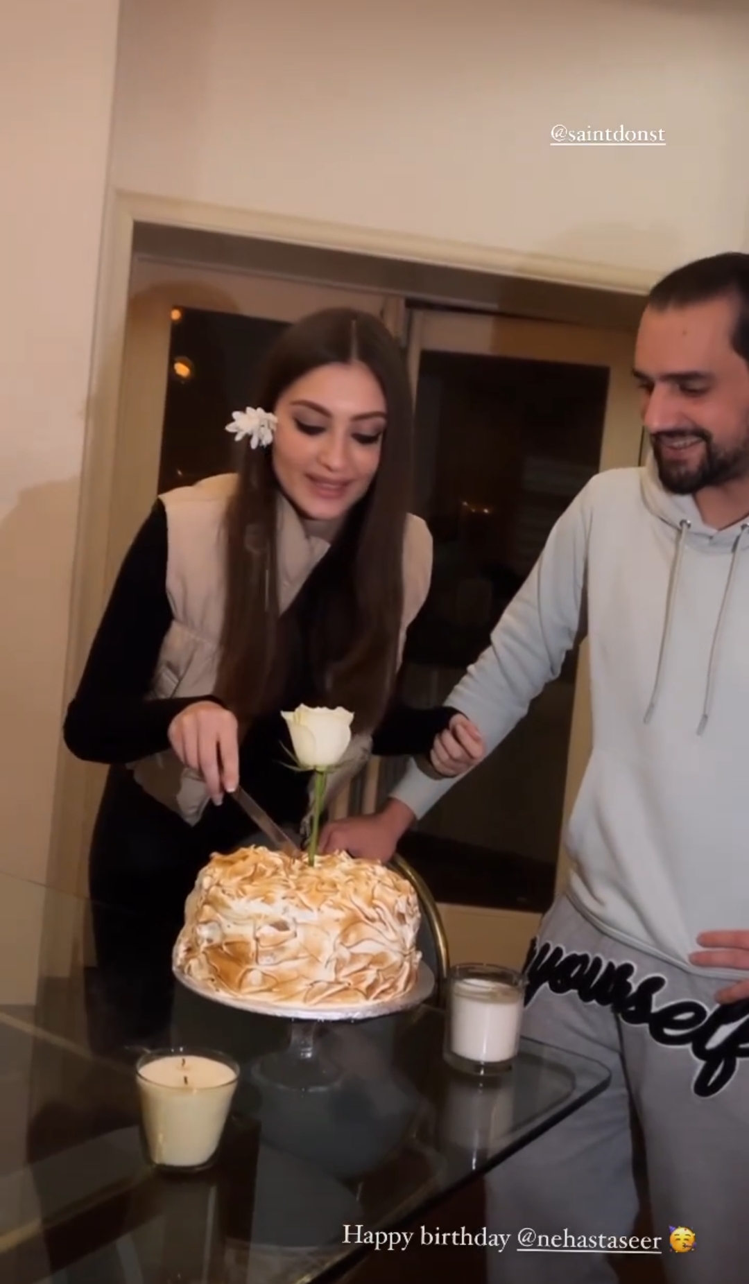 Inside Neha Taseer's Intimate Birthday Bash | Reviewit.pk