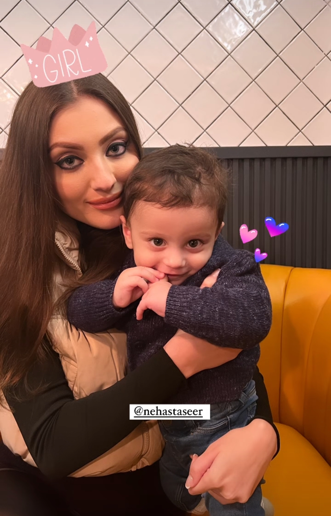 Inside Neha Taseer's Intimate Birthday Bash | Reviewit.pk