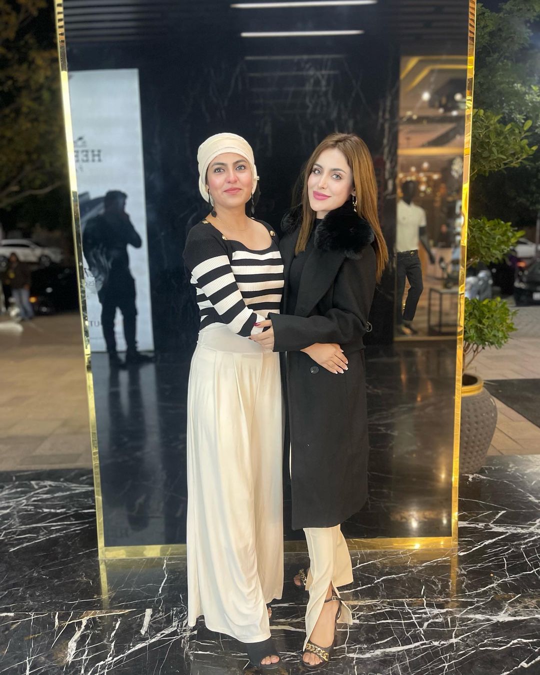 Siyani Fame Actor Nida Khan Gorgeous Pictures | Reviewit.pk