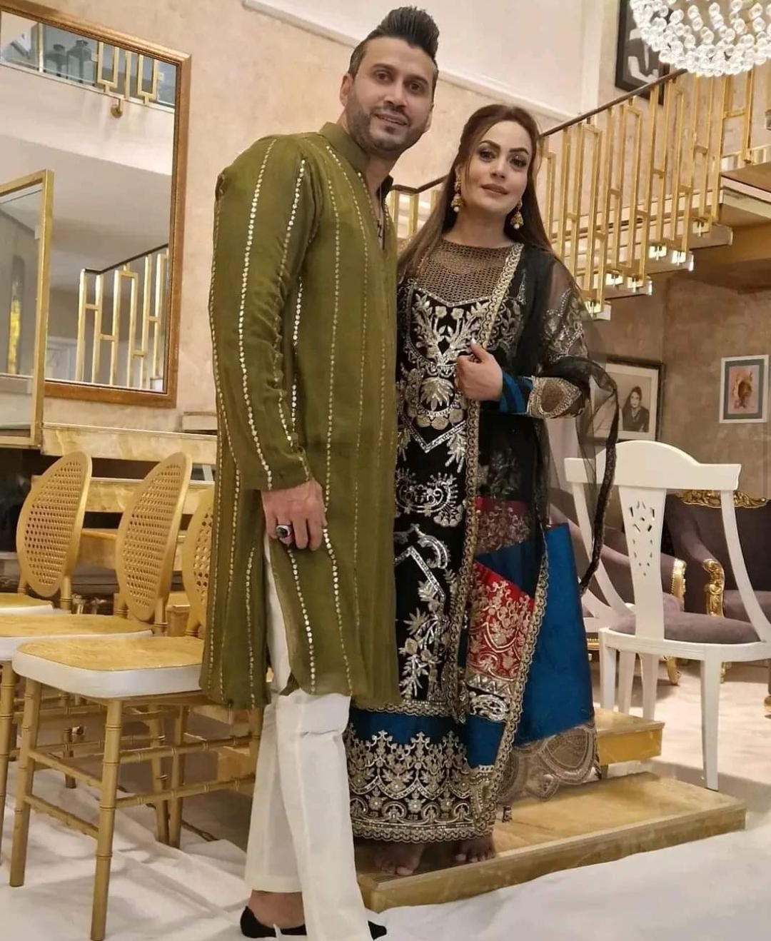 Sadia Imam New Family Pictures from Wedding | Reviewit.pk