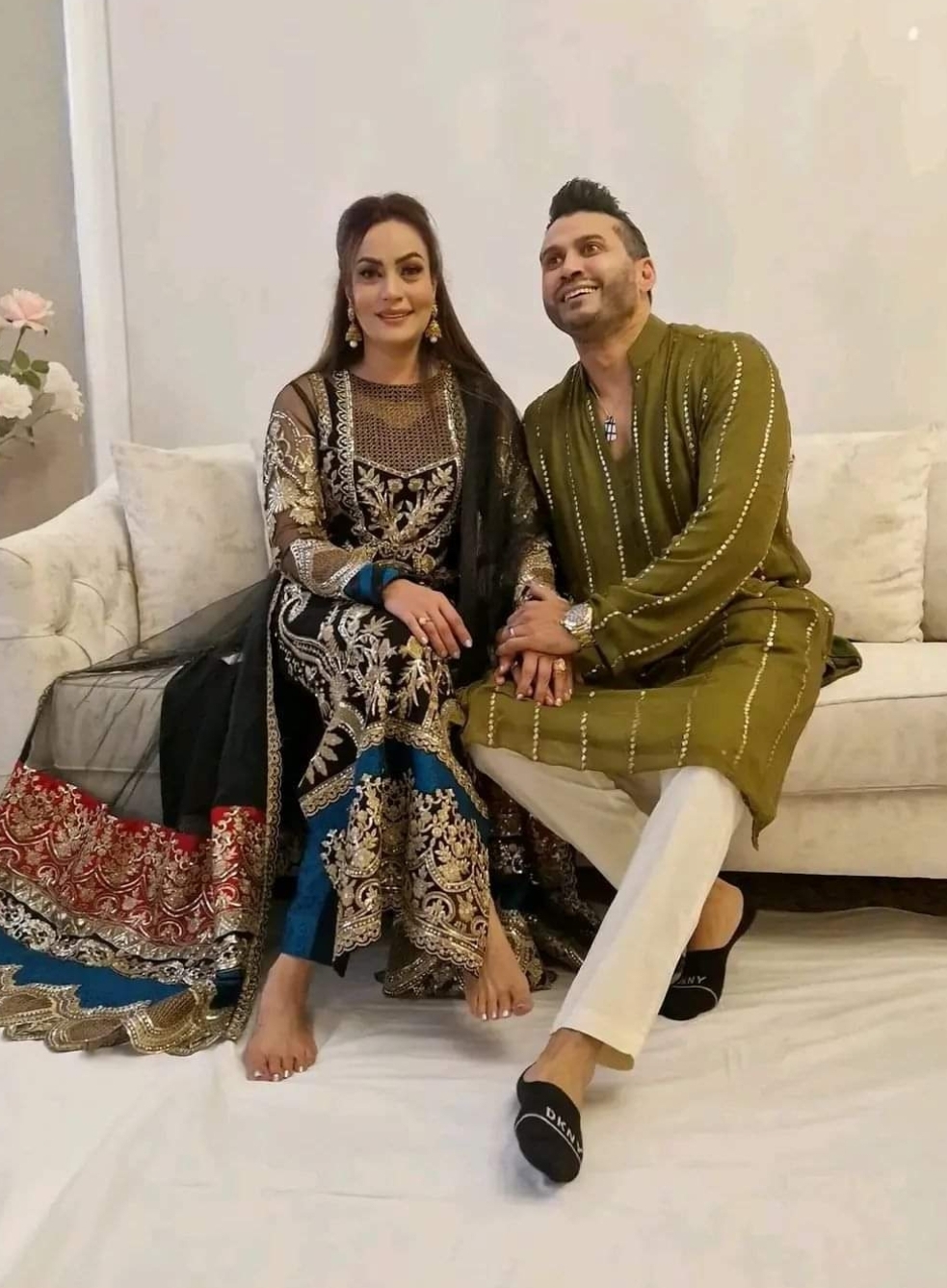 Sadia Imam New Family Pictures from Wedding | Reviewit.pk
