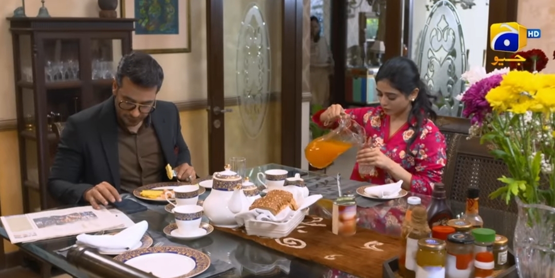 Faysal Quraishi Makes Fun Of His Drama Farq | Reviewit.pk