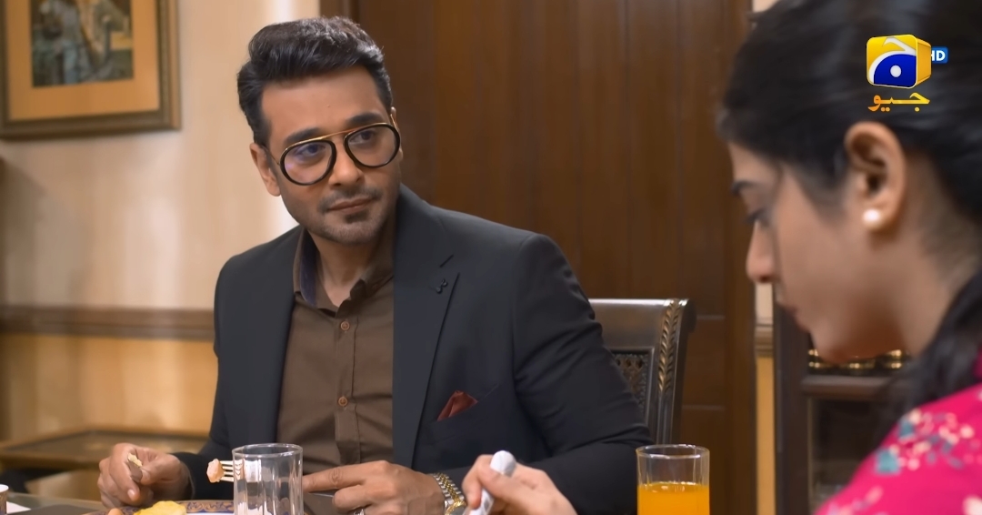 Faysal Quraishi Makes Fun Of His Drama Farq | Reviewit.pk