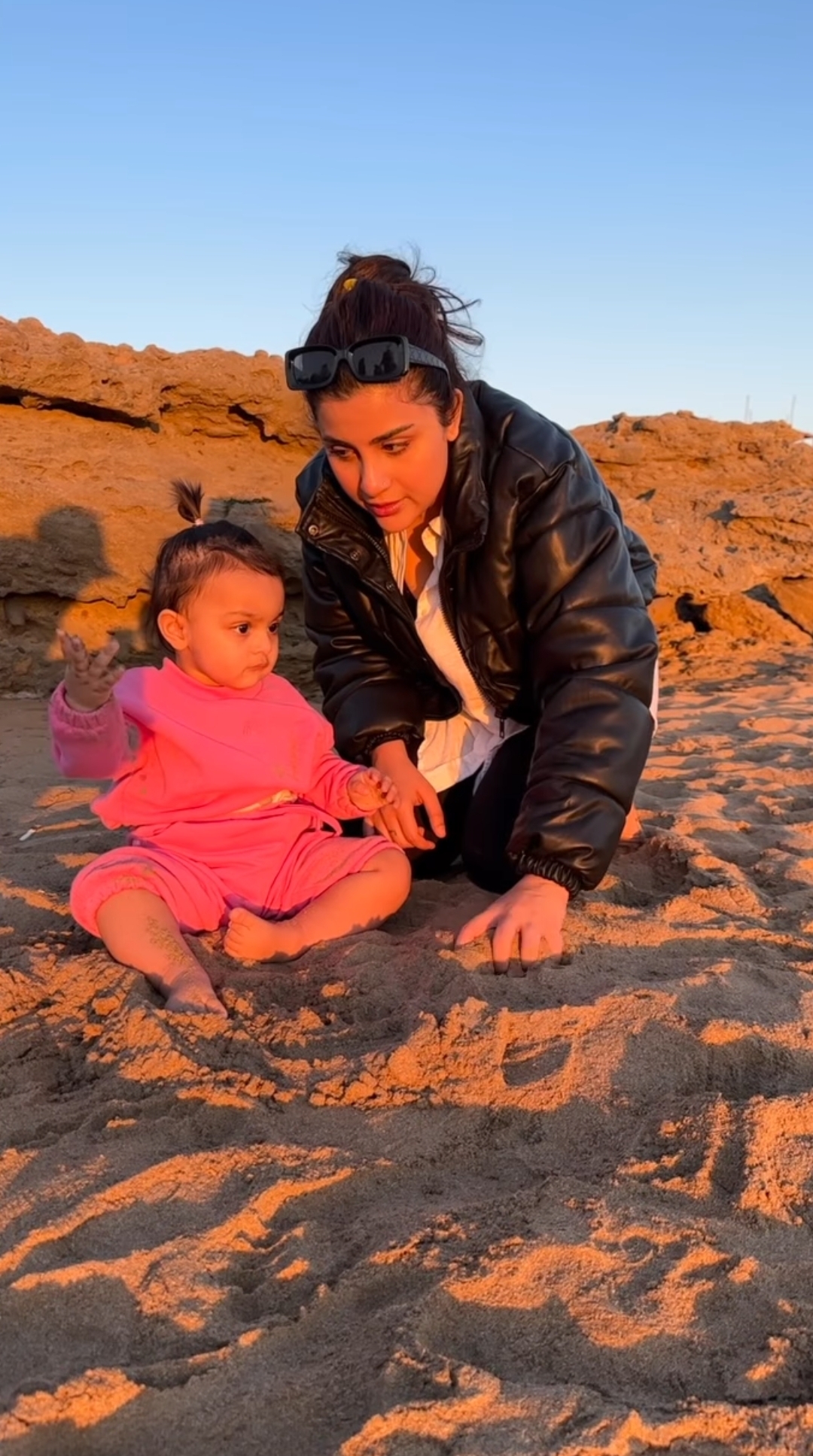 Sohai Ali Abro Shares Daughter Sashana's First Birthday Pictures ...