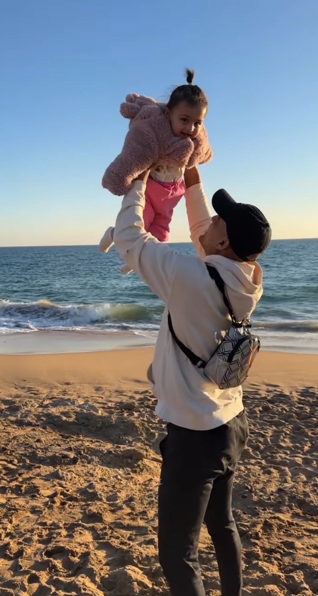 Sohai Ali Abro Shares Daughter Sashana's First Birthday Pictures ...