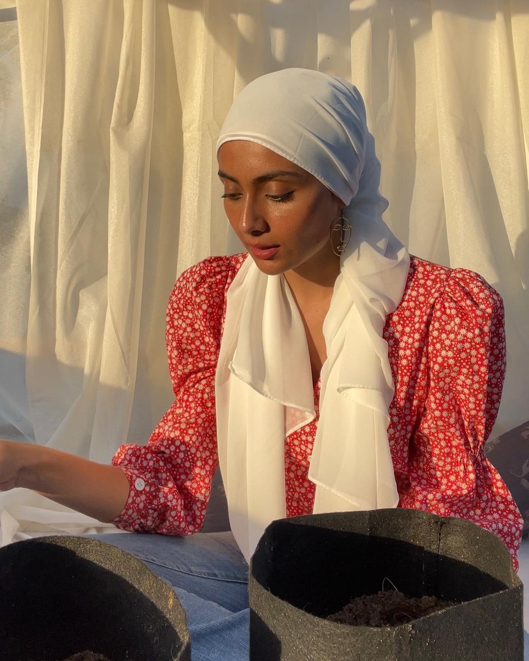 Ex-Model Farwa Ali Kazmi Blessed With A Baby Girl | Reviewit.pk