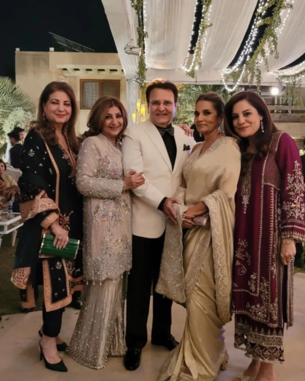Frieha Altaf Son Star Studded Wedding Reception | Reviewit.pk