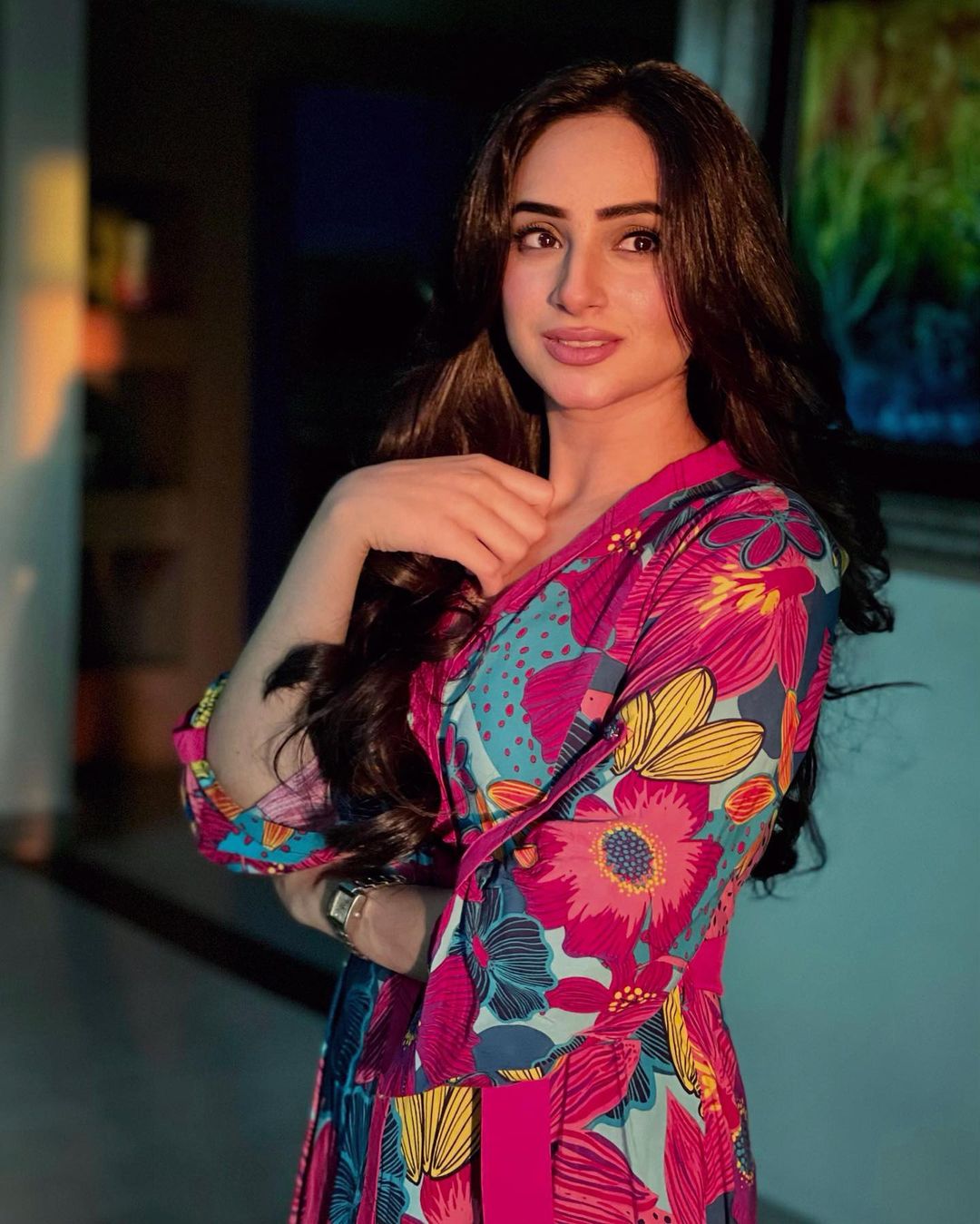 Actress Inaya Khan On Her Sister's Mehendi | Reviewit.pk