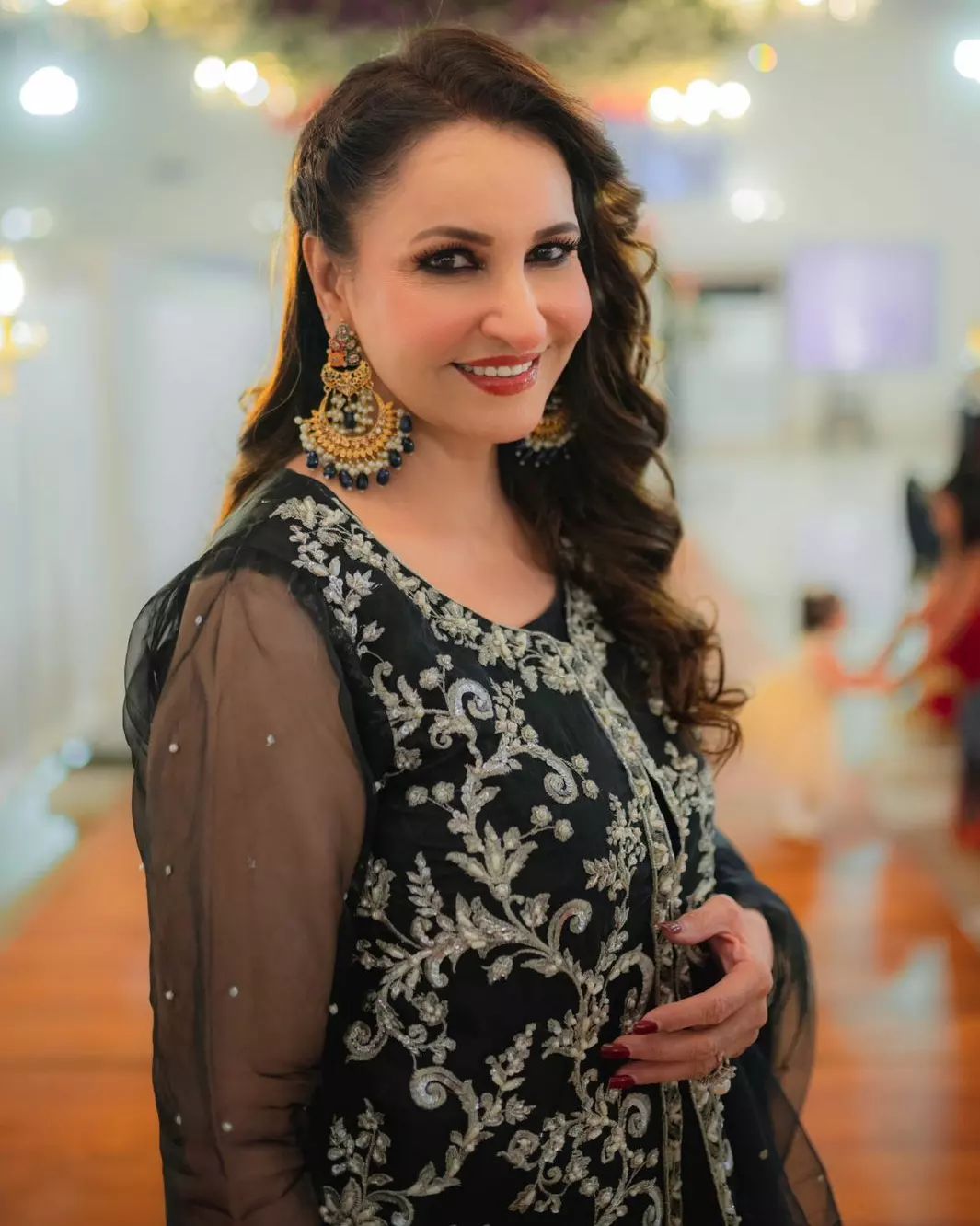 Saba Faisal Gets Emotional Talking About Her Children | Reviewit.pk