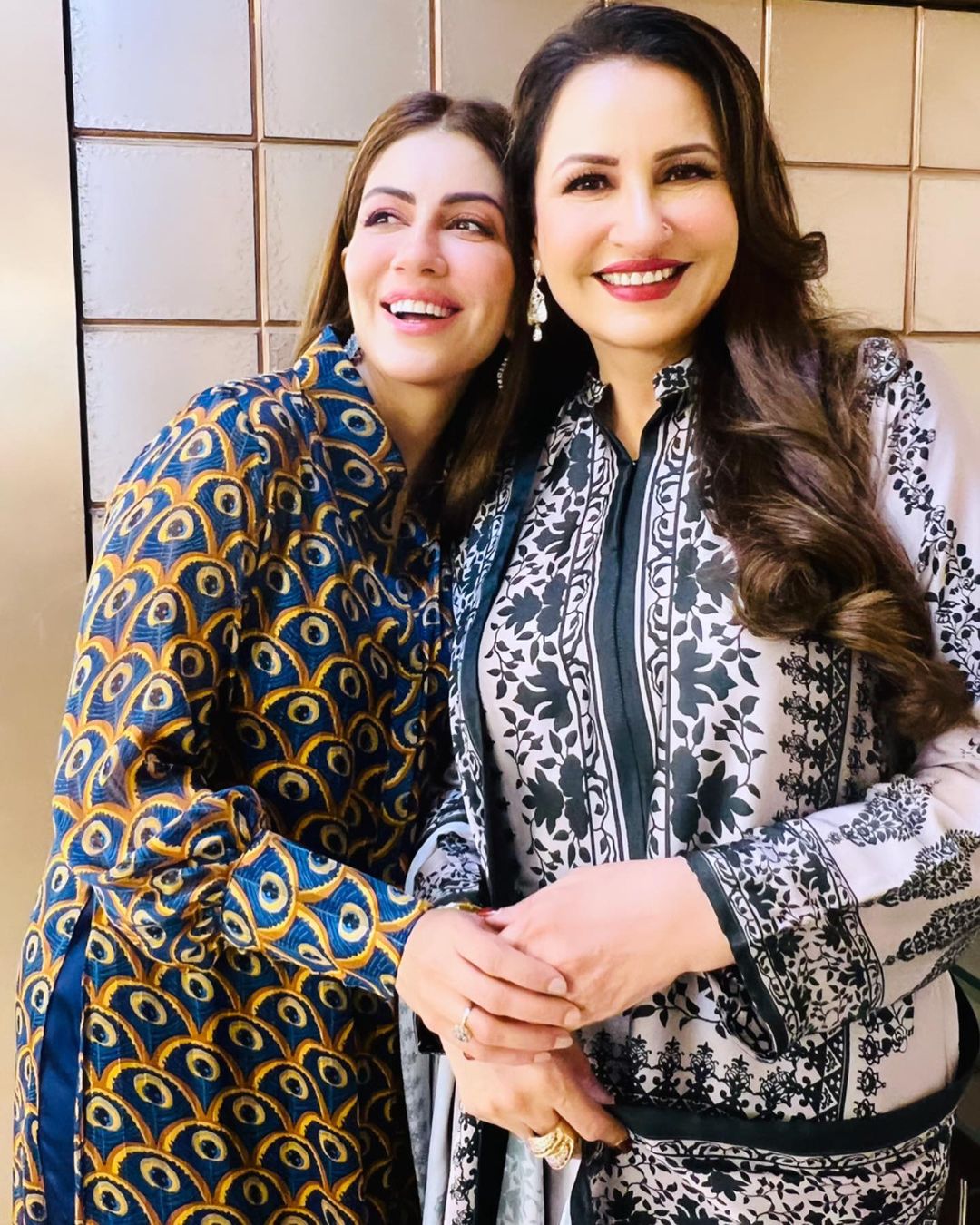 Saba Faisal Gets Emotional Talking About Her Children | Reviewit.pk