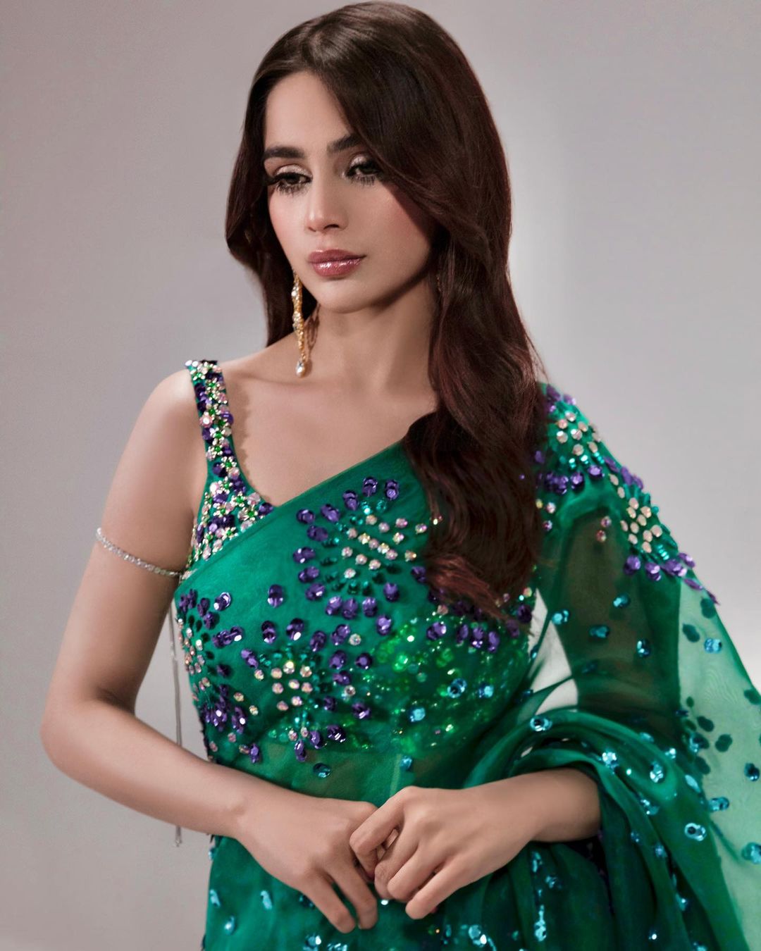 Aima Baig Talks In Detail About Her Marriage Plans | Reviewit.pk