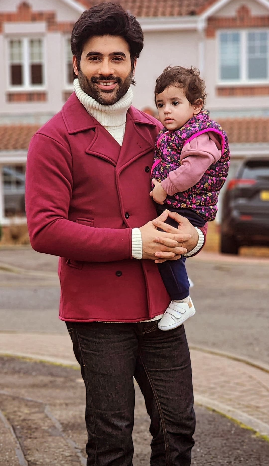 Maham Aamir and Faizan Sheikh New Pictures from London & Scotland ...