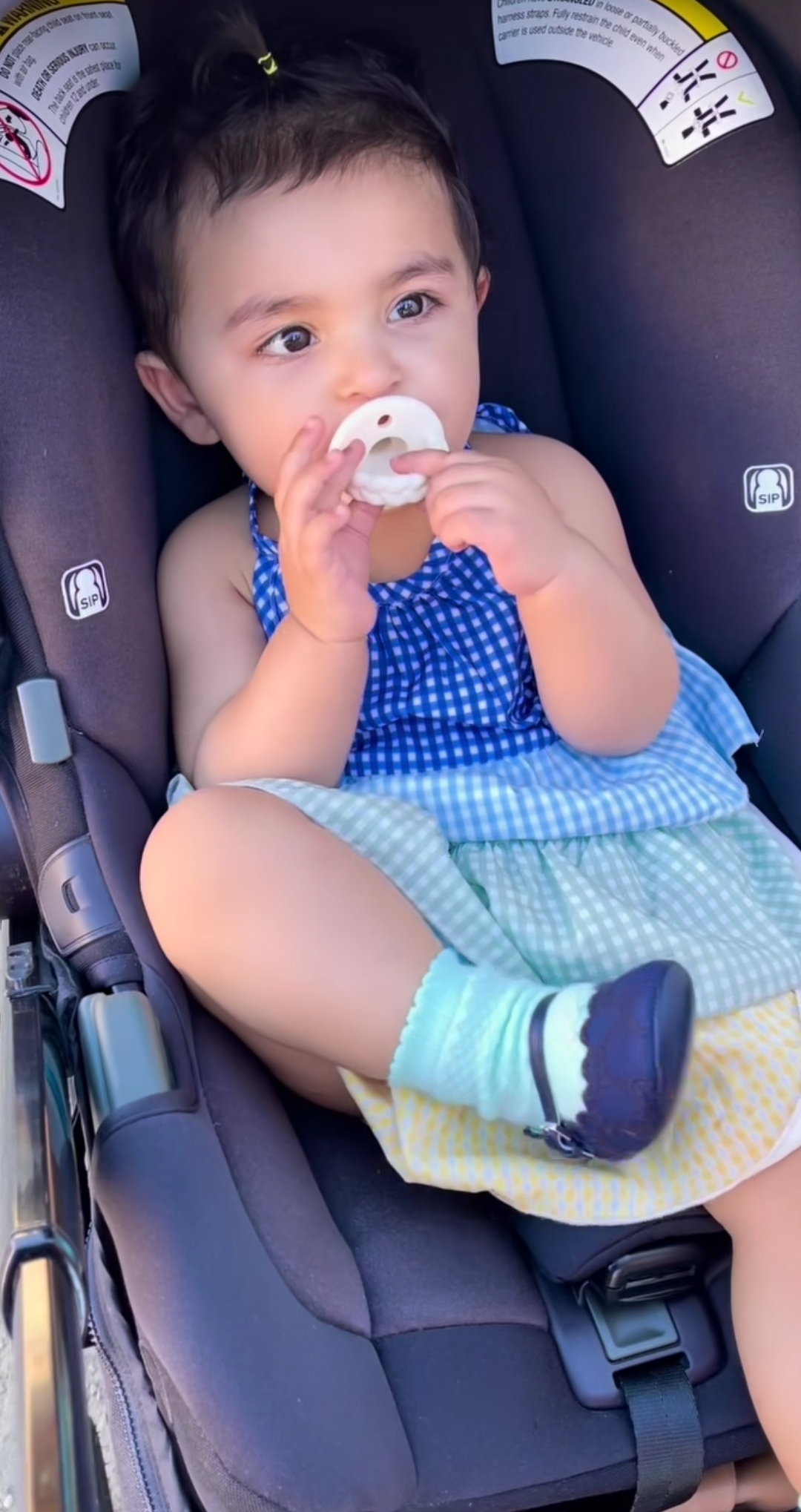 Sadia Ghaffar Shares New Adorable Pictures & Reels of Family | Reviewit.pk