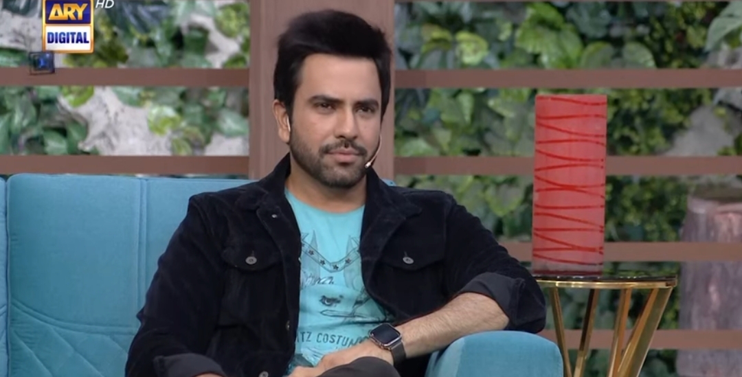 Junaid Khan Reveals He Was Offered A Popular Bollywood Movie | Reviewit.pk