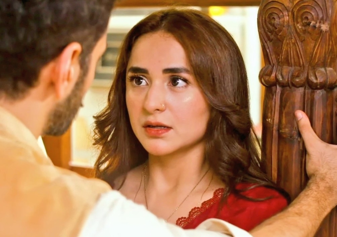 Tere Bin's Romantic Sequences Winning Fans' Hearts | Reviewit.pk