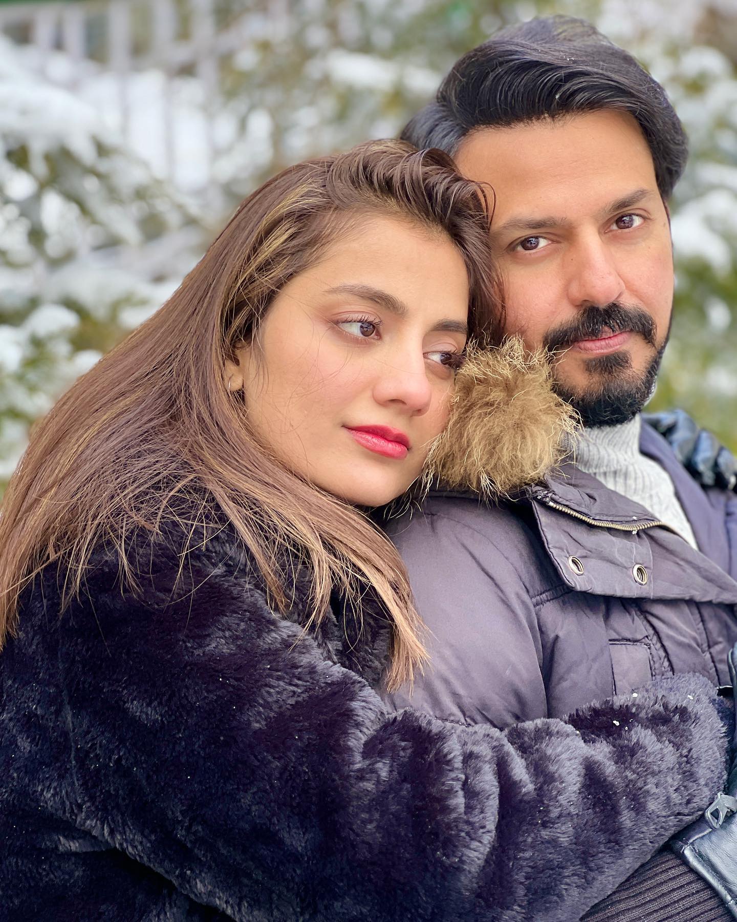 Uroosa & Bilal Celebrating 8th Anniversary | Reviewit.pk