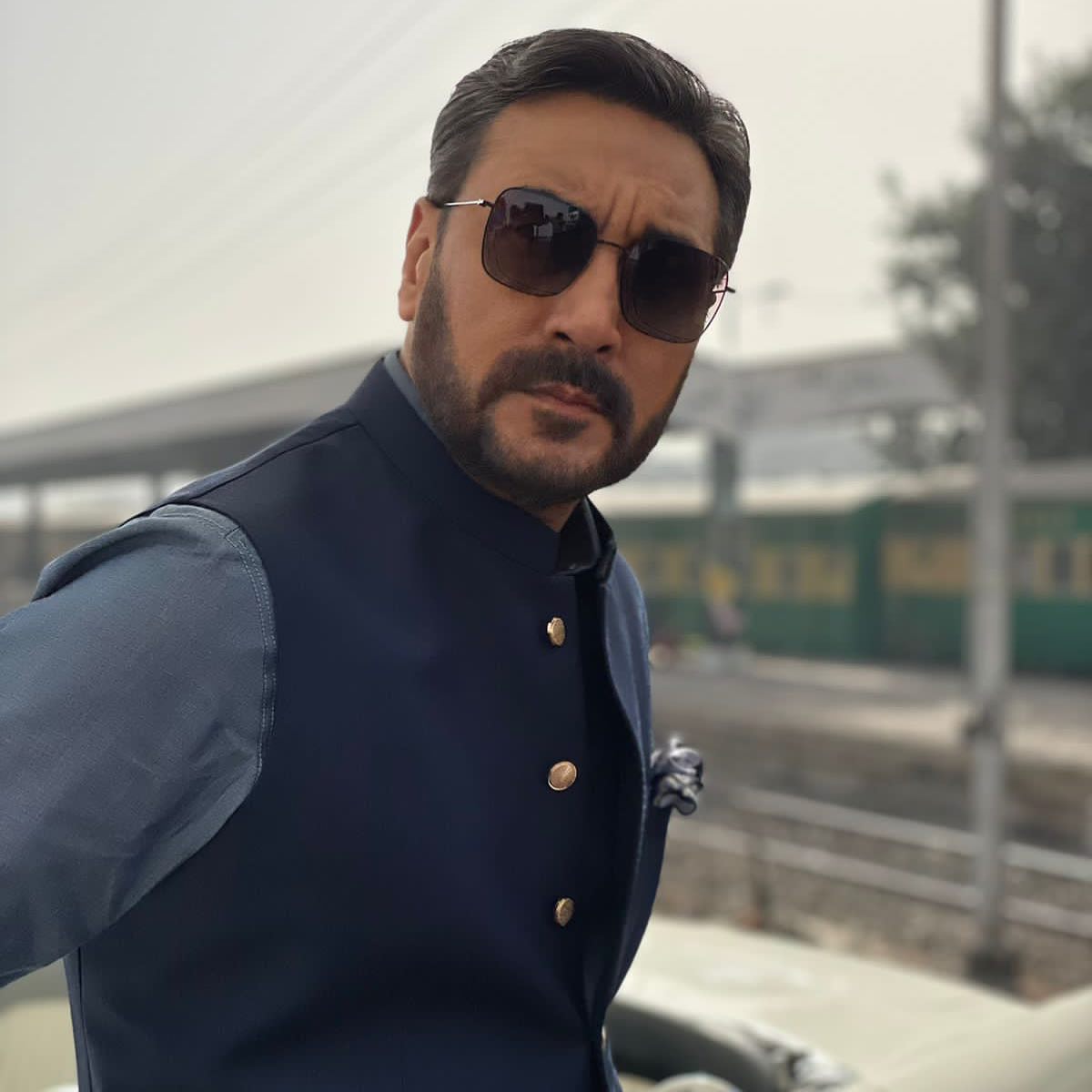 Which Current Heroine Would Adnan Siddiqui Work Opposite To | Reviewit.pk