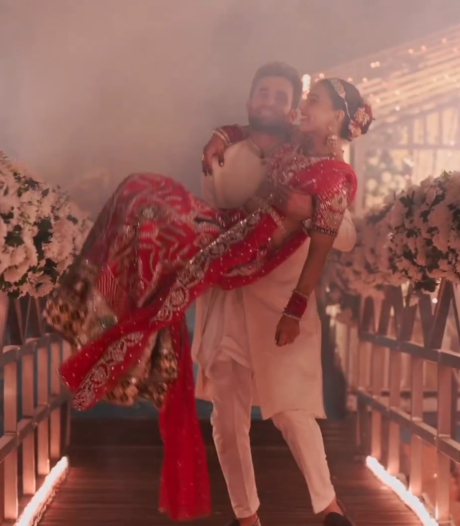 Ushna Shah Shares Beautiful Video From Her Wedding | Reviewit.pk