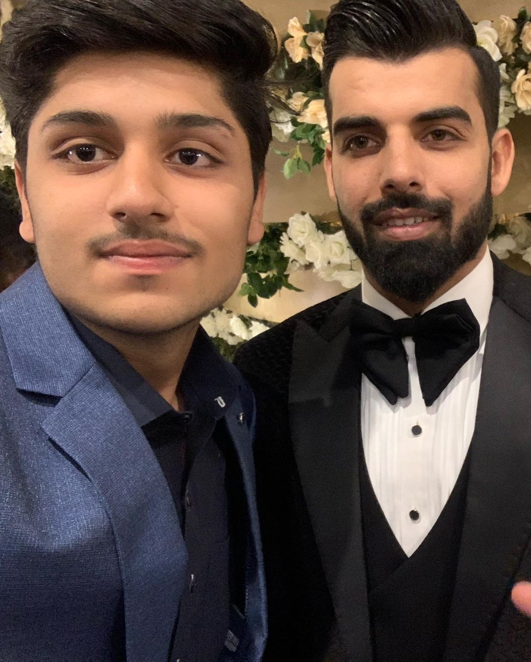 Shadab Khan Looks Dapper At His Walima- Pictures | Reviewit.pk
