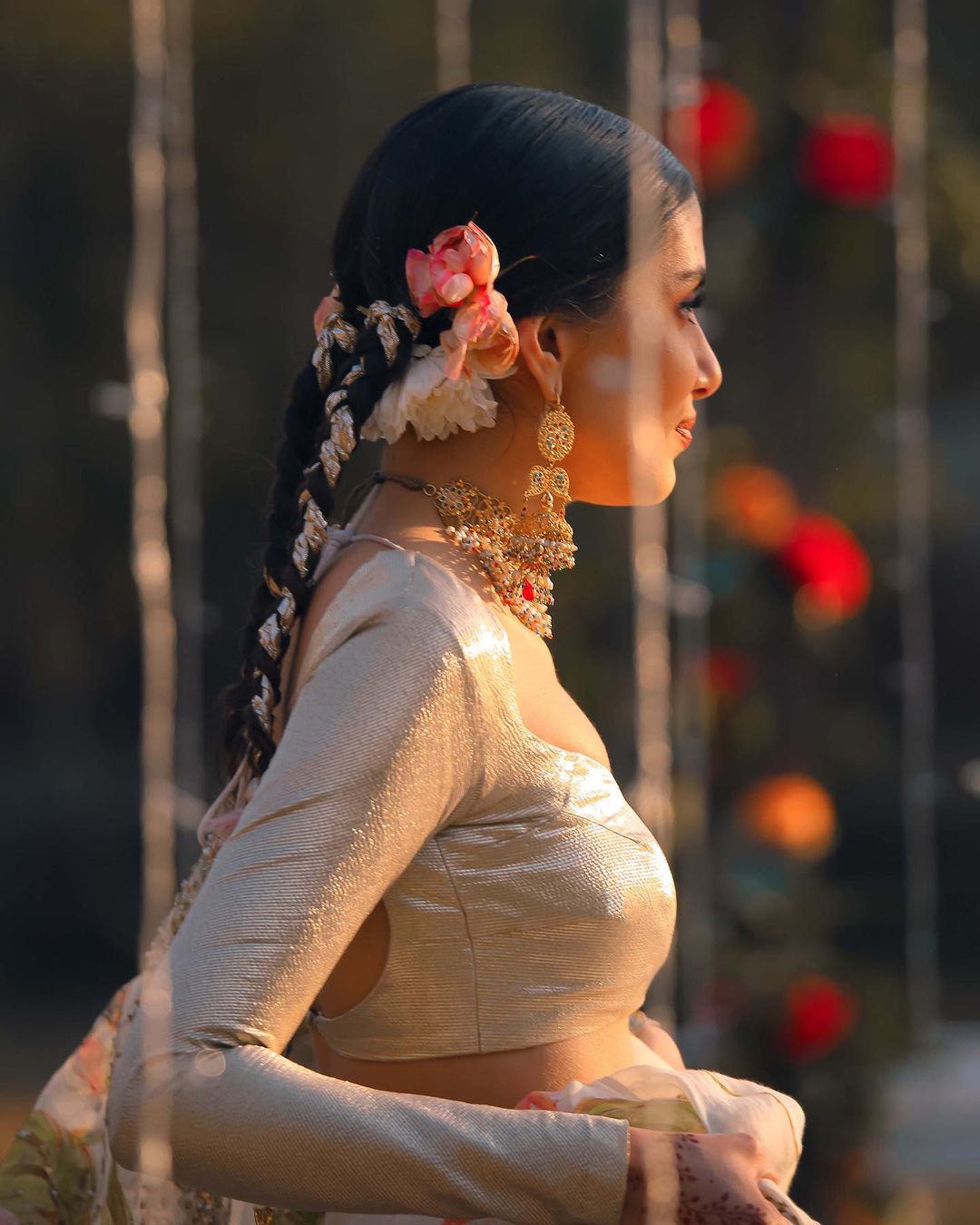 Zara Peerzada And Sarwan Saleh's Colourful Shendi | Reviewit.pk