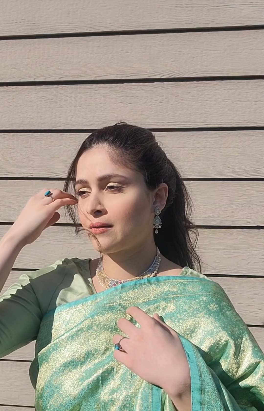 Arij Fatima New Family Pictures from Holland | Reviewit.pk