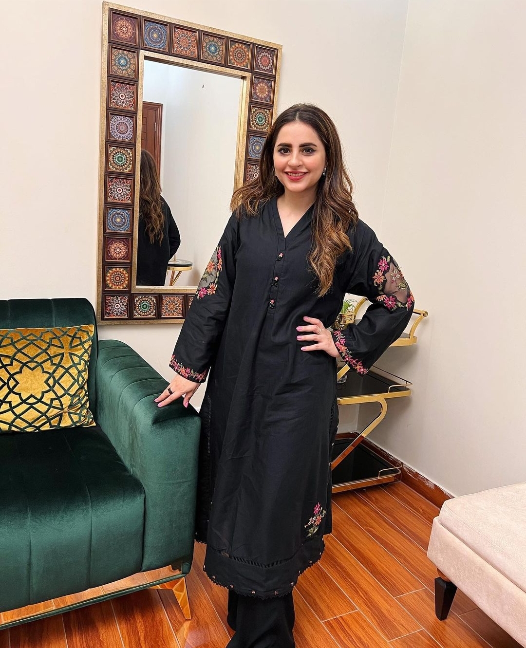 Fatima Effendi Adorable New Family Pictures from Lahore | Reviewit.pk