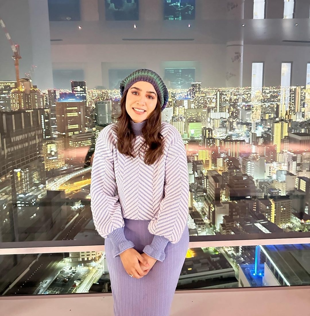 Mansha Pasha Shares More Adorable Pictures From Japan | Reviewit.pk