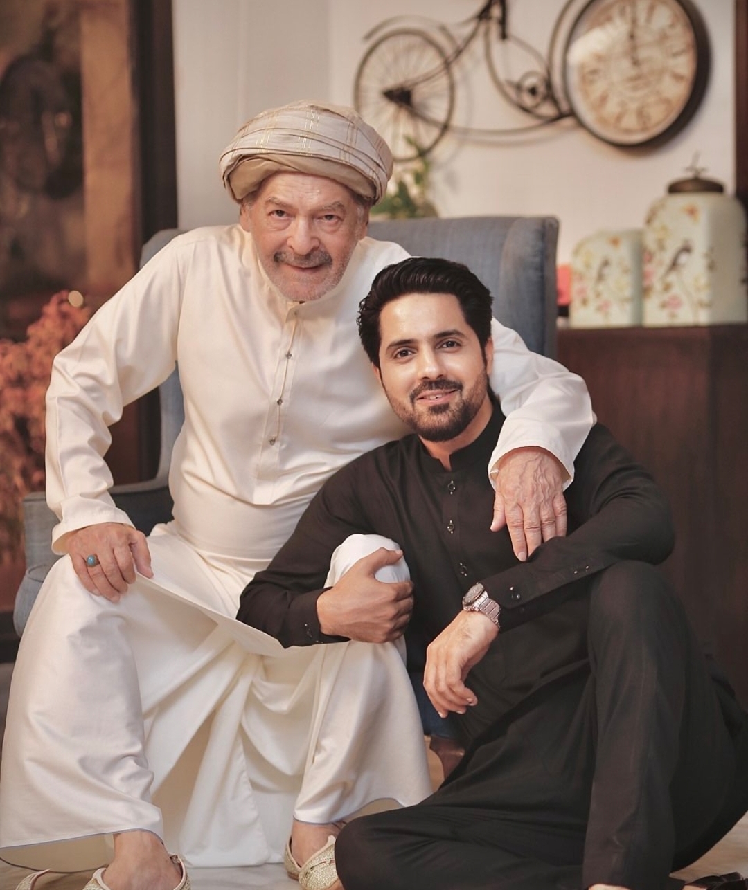 Veteran Pakistani Actor Qavi Khan Passes Away | Reviewit.pk