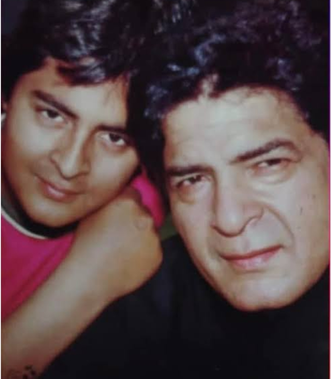 Unseen Family Pictures of Qavi Khan | Reviewit.pk