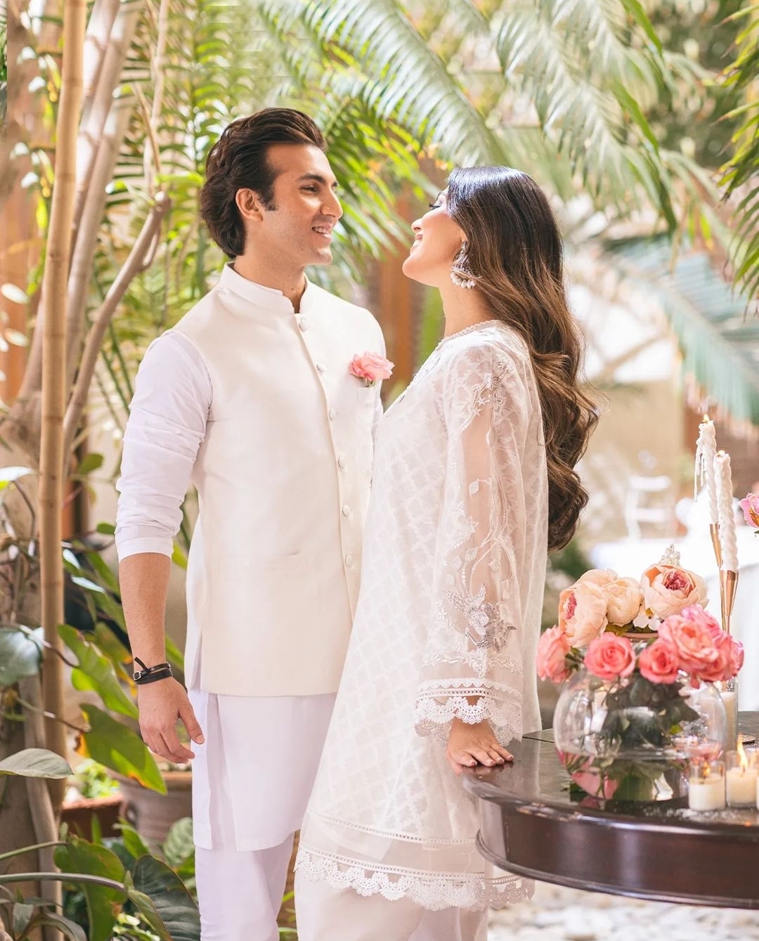 Sadaf Kanwal and Shahroz Sabzwari Daughter Zahra's First Birthday Pictures | Reviewit.pk