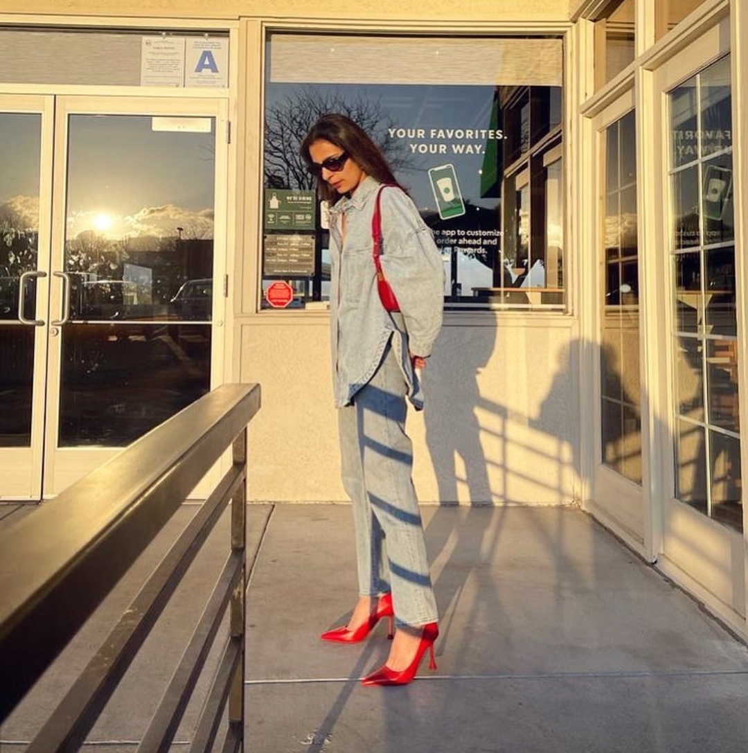 Sadia Ghaffar New Family Pictures from USA | Reviewit.pk