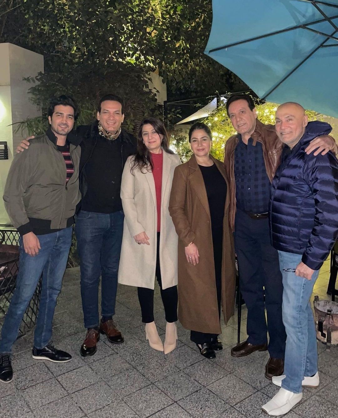 Saleem Sheikh's New Family Pictures From Karachi | Reviewit.pk