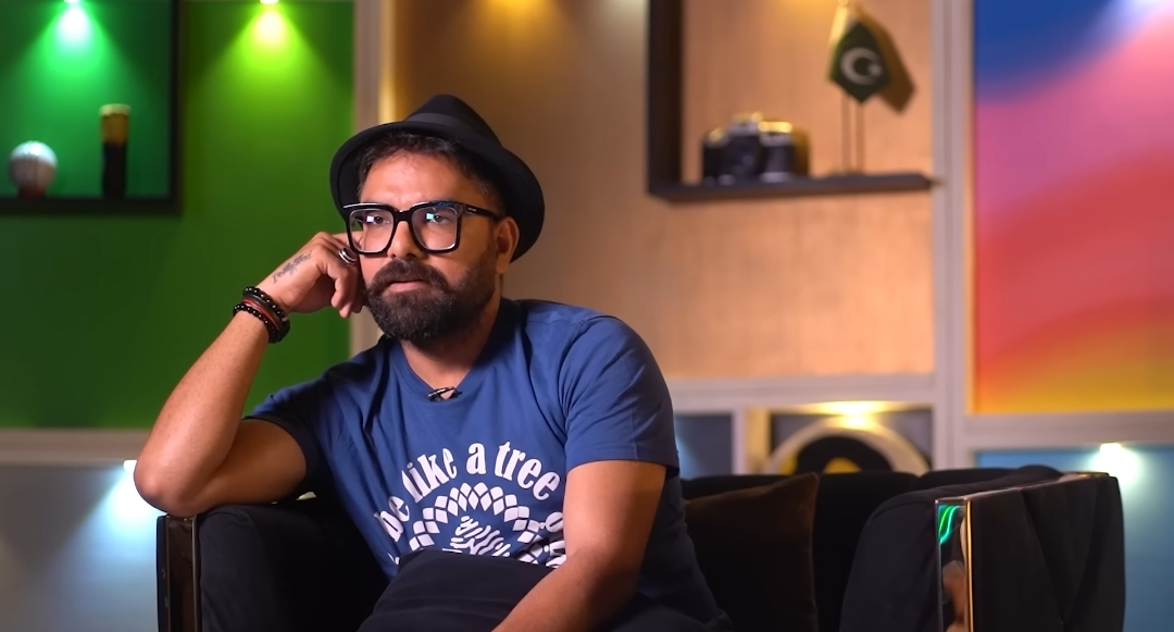 Yasir Hussain Talks About His Affairs and Why He Chose Iqra | Reviewit.pk