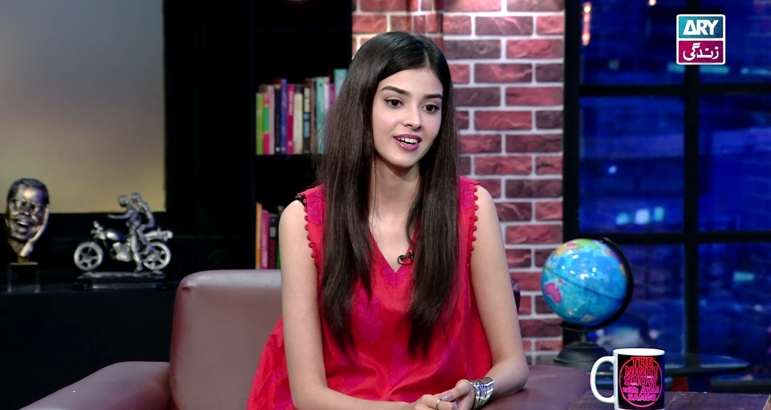 Zainab Shabir Reveals Her Relationship Status With Usama Khan | Reviewit.pk