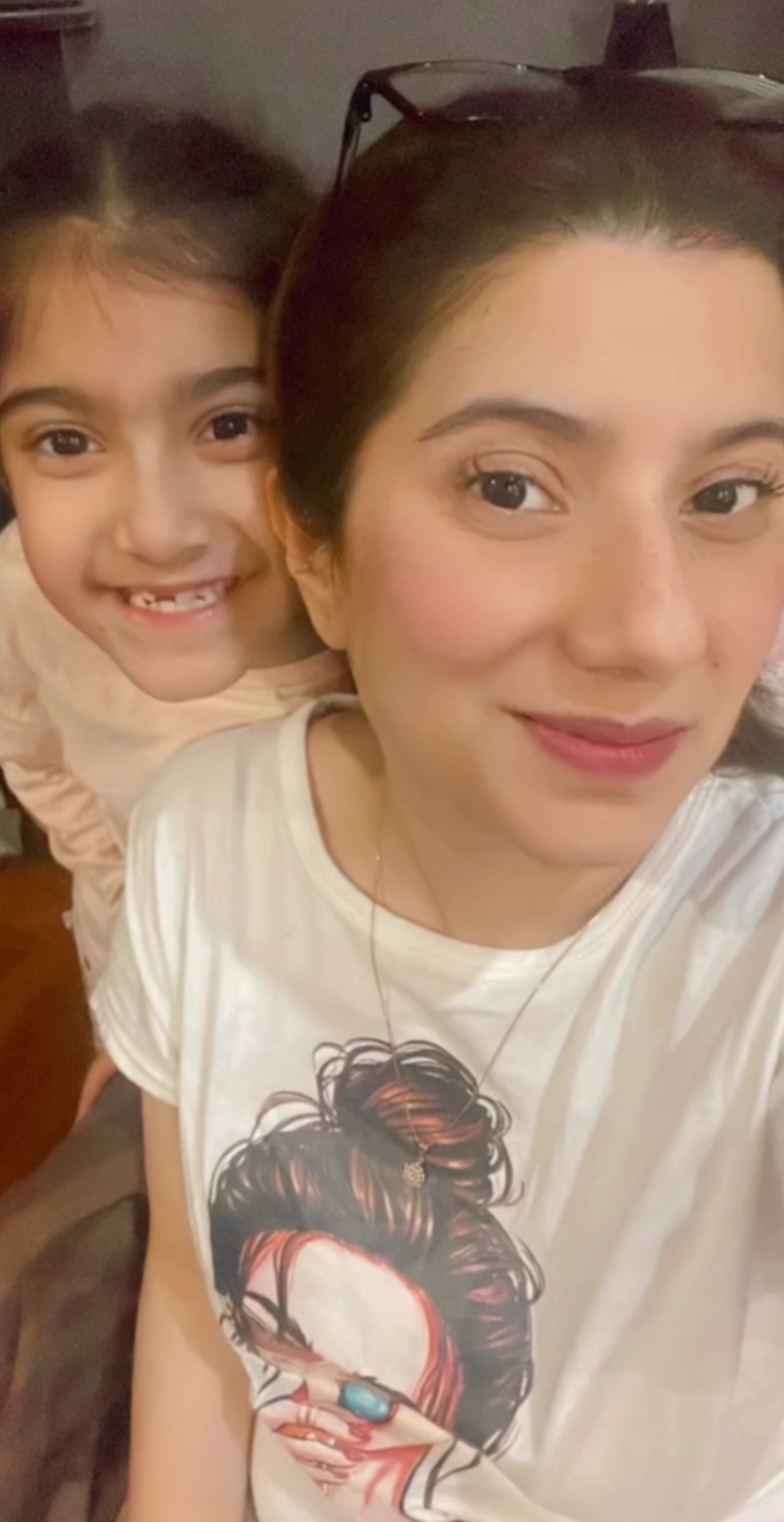 Anchor Syed Ali Haider's Adorable Pictures with Wife and Daughters ...