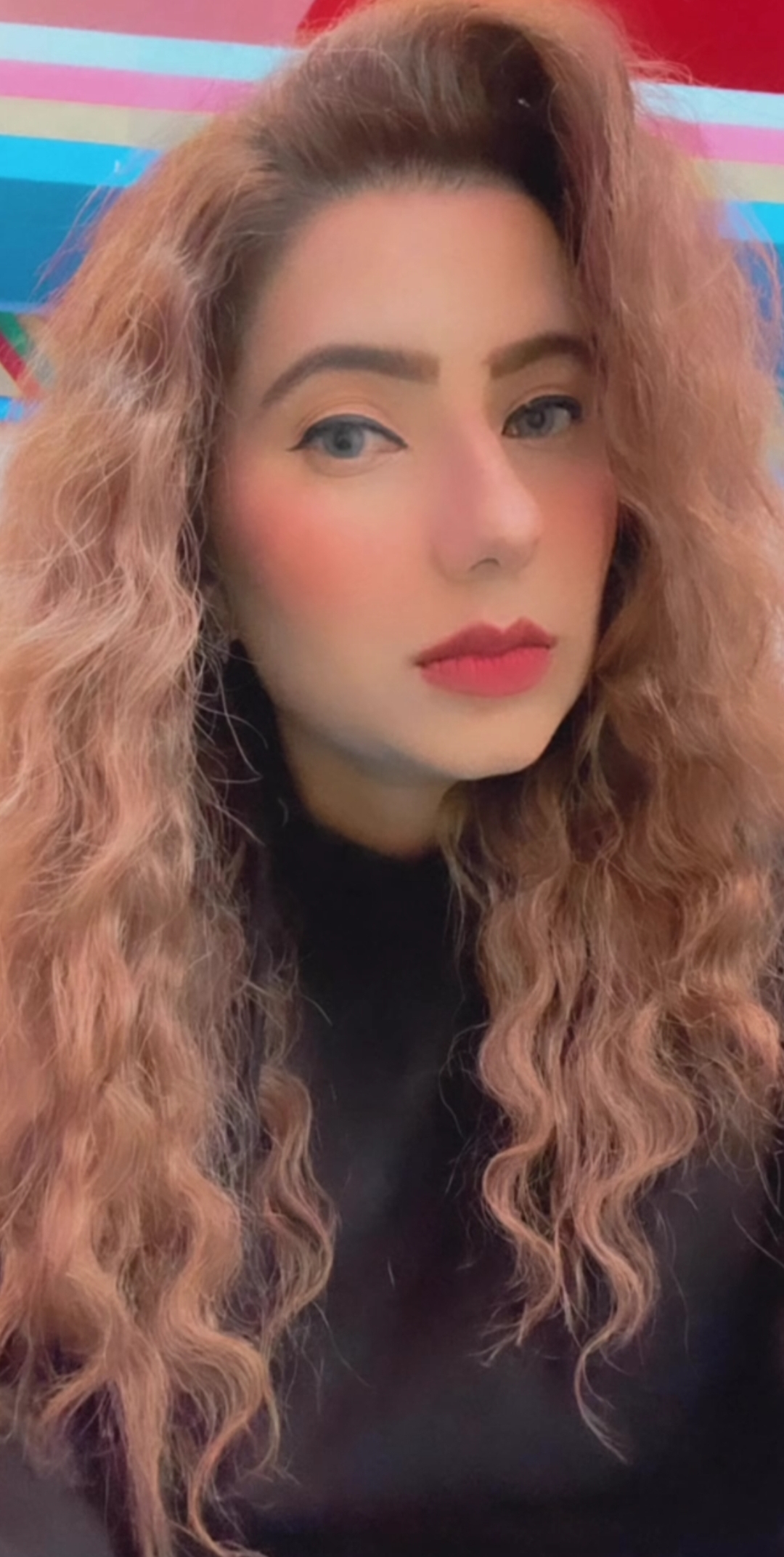 Anchor Syed Ali Haider's Adorable Pictures with Wife and Daughters ...