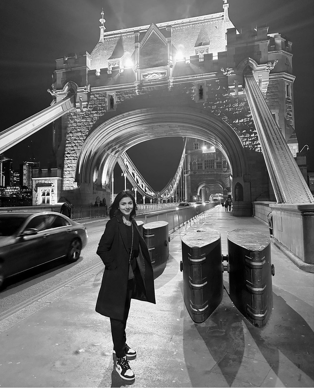 Syeda Tuba Anwar New Pictures from London | Reviewit.pk