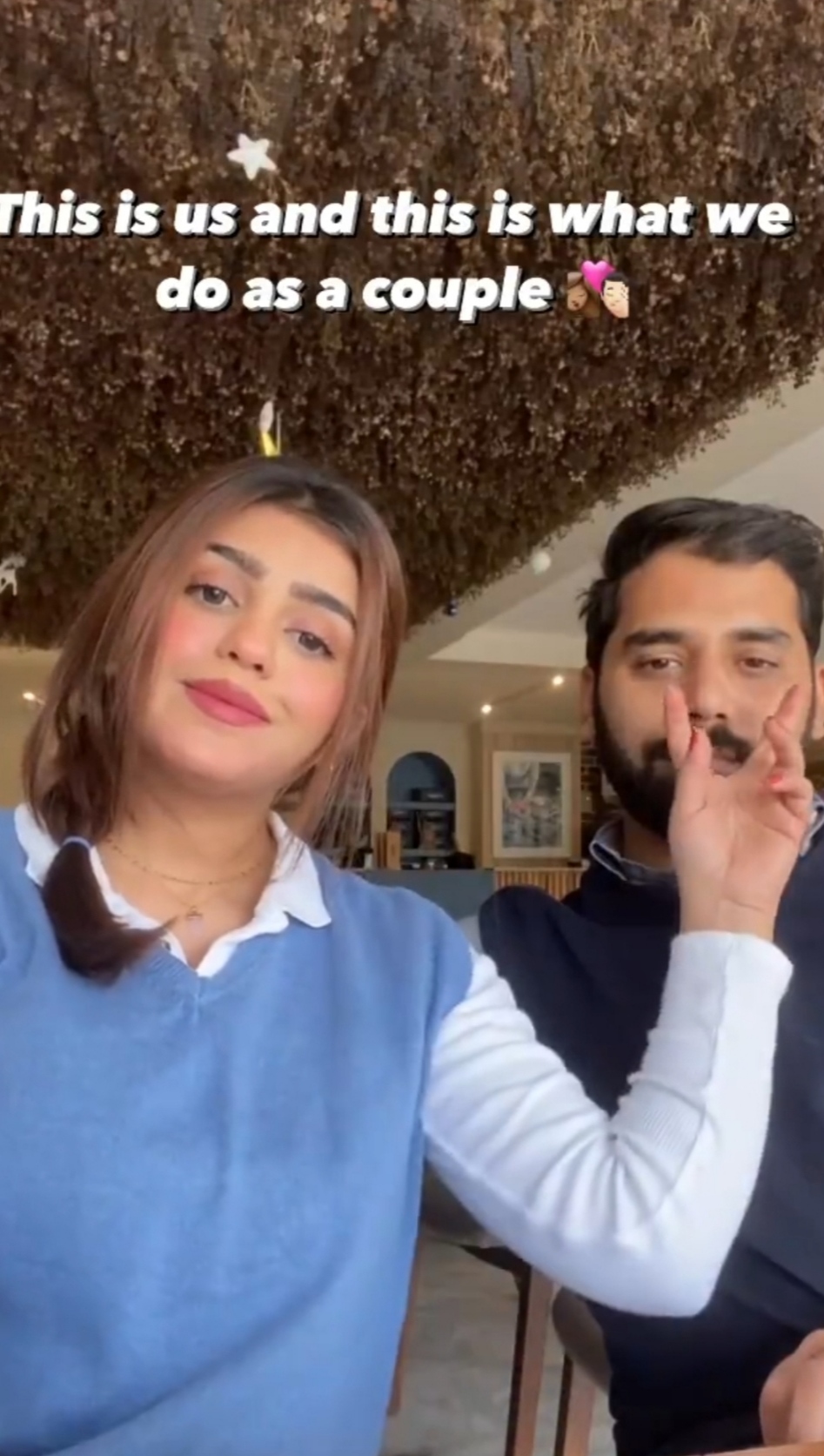 Anumta Qureshi New Gorgeous Pictures With Family & Friends | Reviewit.pk
