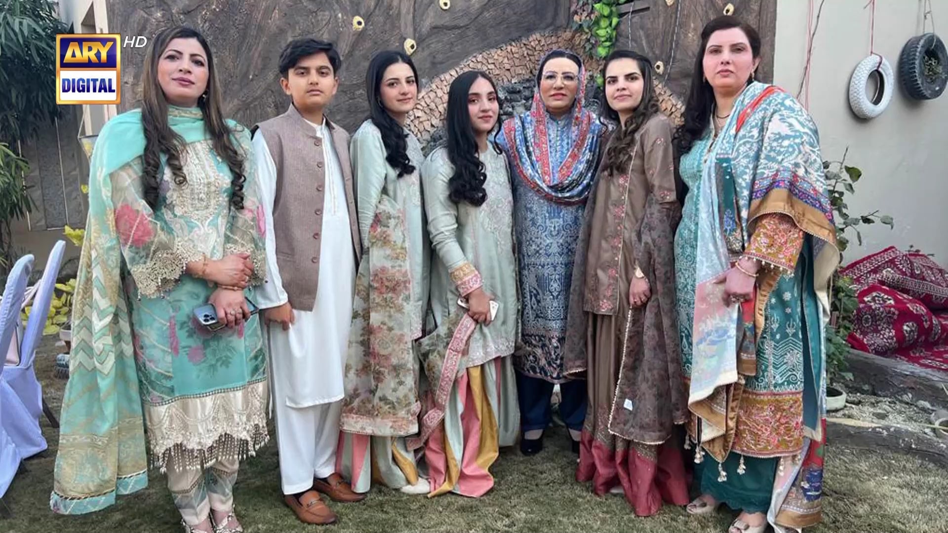 Firdous Ashiq Awan Unseen Family Pictures | Reviewit.pk