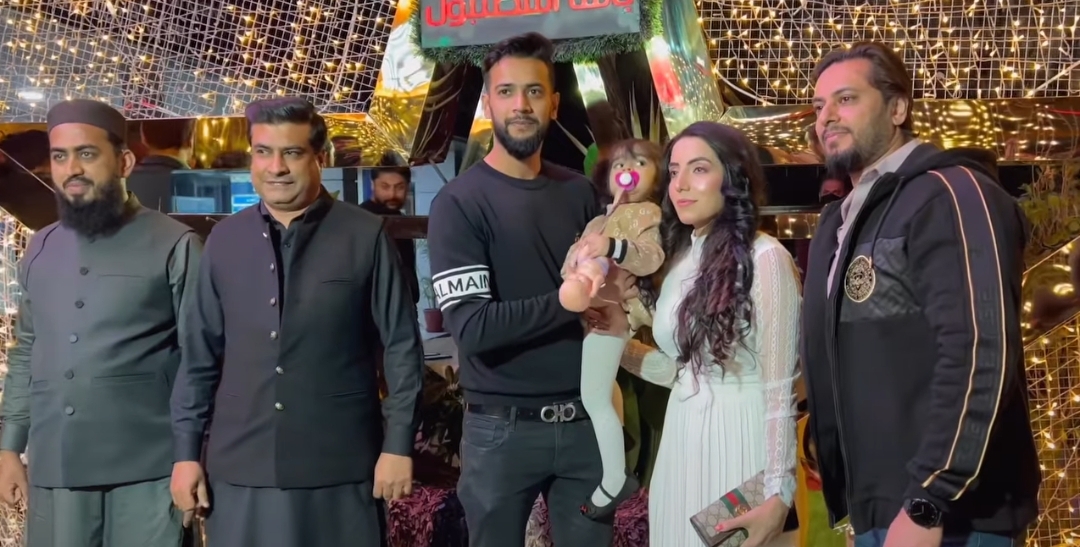 Imad Wasim Daughter's Birthday Celebration At Basha Istanbul | Reviewit.pk