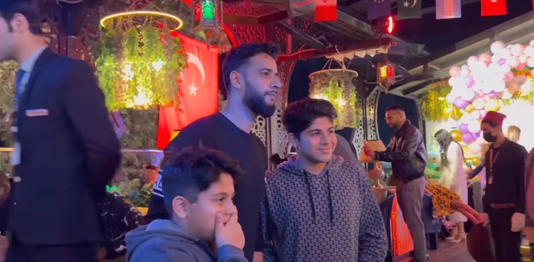 Imad Wasim Daughter's Birthday Celebration At Basha Istanbul | Reviewit.pk