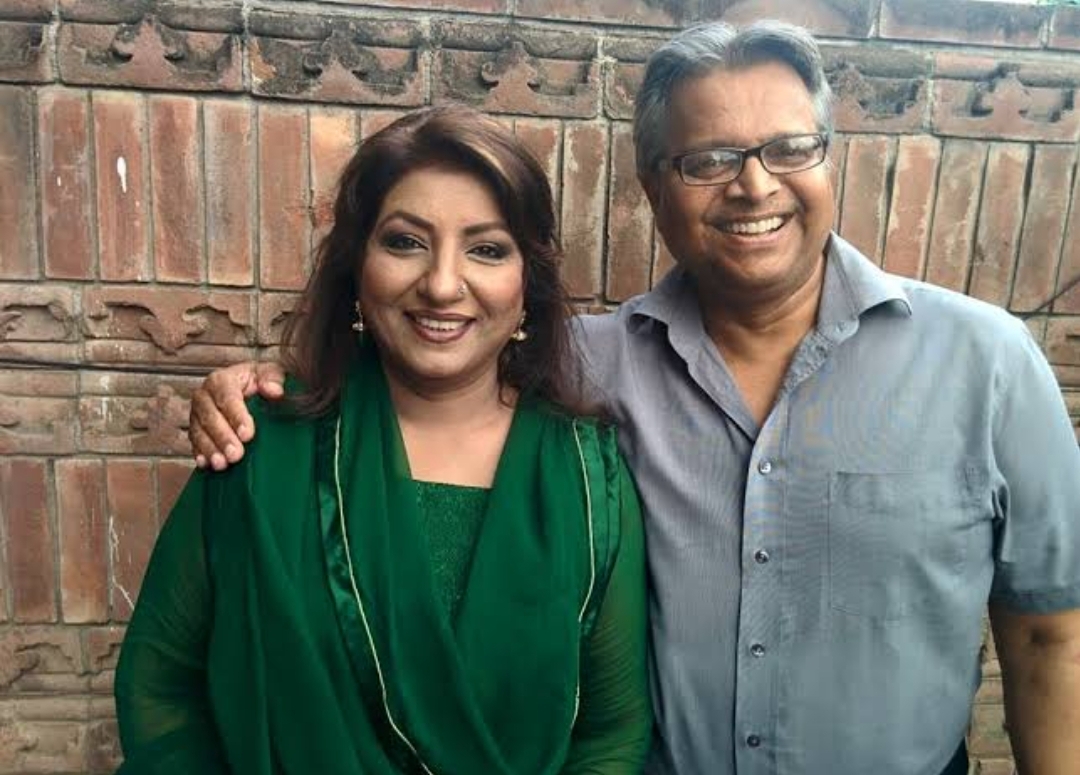 News Caster Ishrat Fatima Reveals How She Got Married And Husband's Role in Her Career | Reviewit.pk