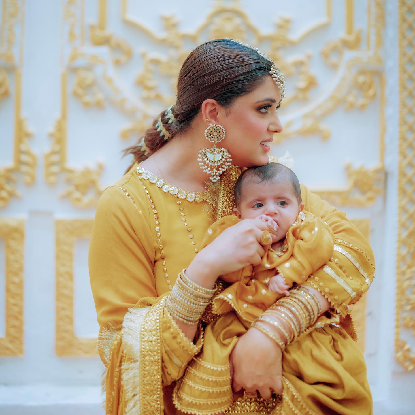 Kanwal Aftab Twins With Baby Aizal In Yellow | Reviewit.pk