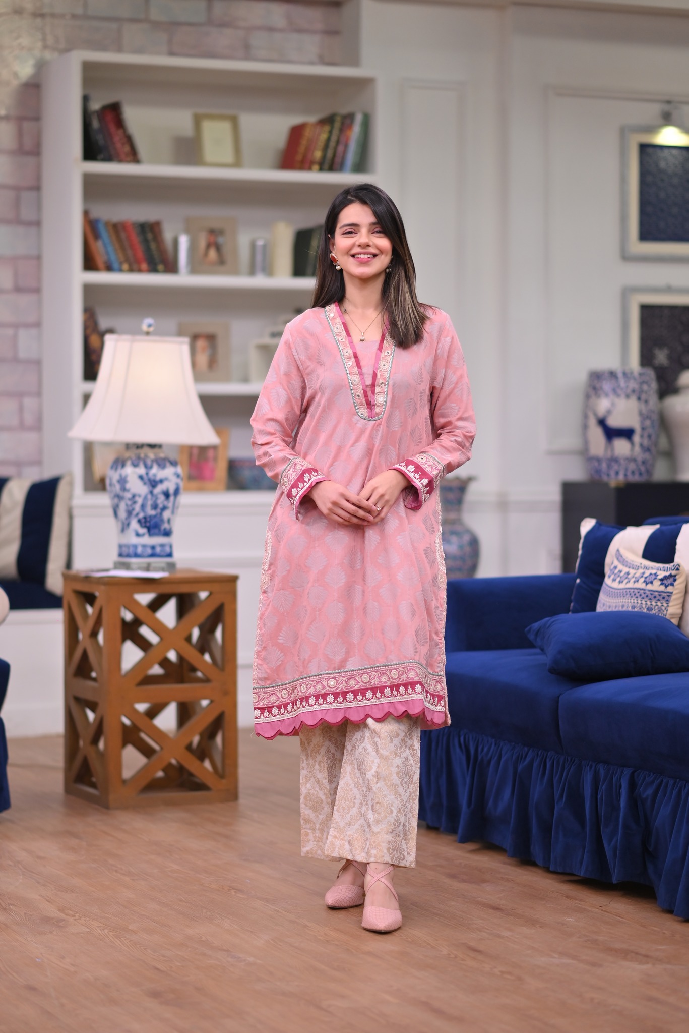 Friends Of Good Morning Pakistan | Reviewit.pk